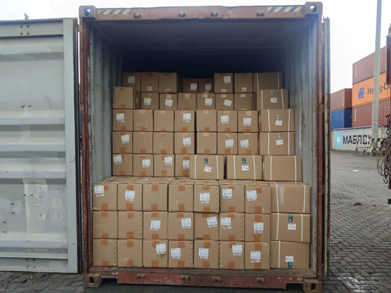 Container Stuffing & De-Stuffing Supervision – Roofing Agency
